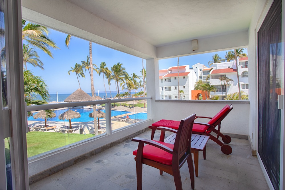 Marival Emotions Resort & Suites All Inclusive in Nuevo Vallarta | Best ...