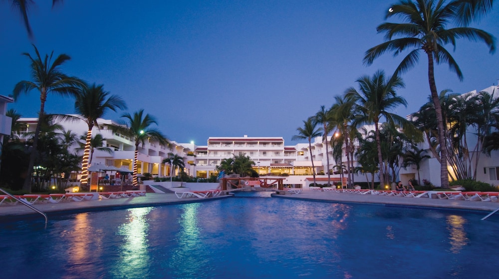 Marival Emotions Resort & Suites All Inclusive in Nuevo Vallarta | Best ...