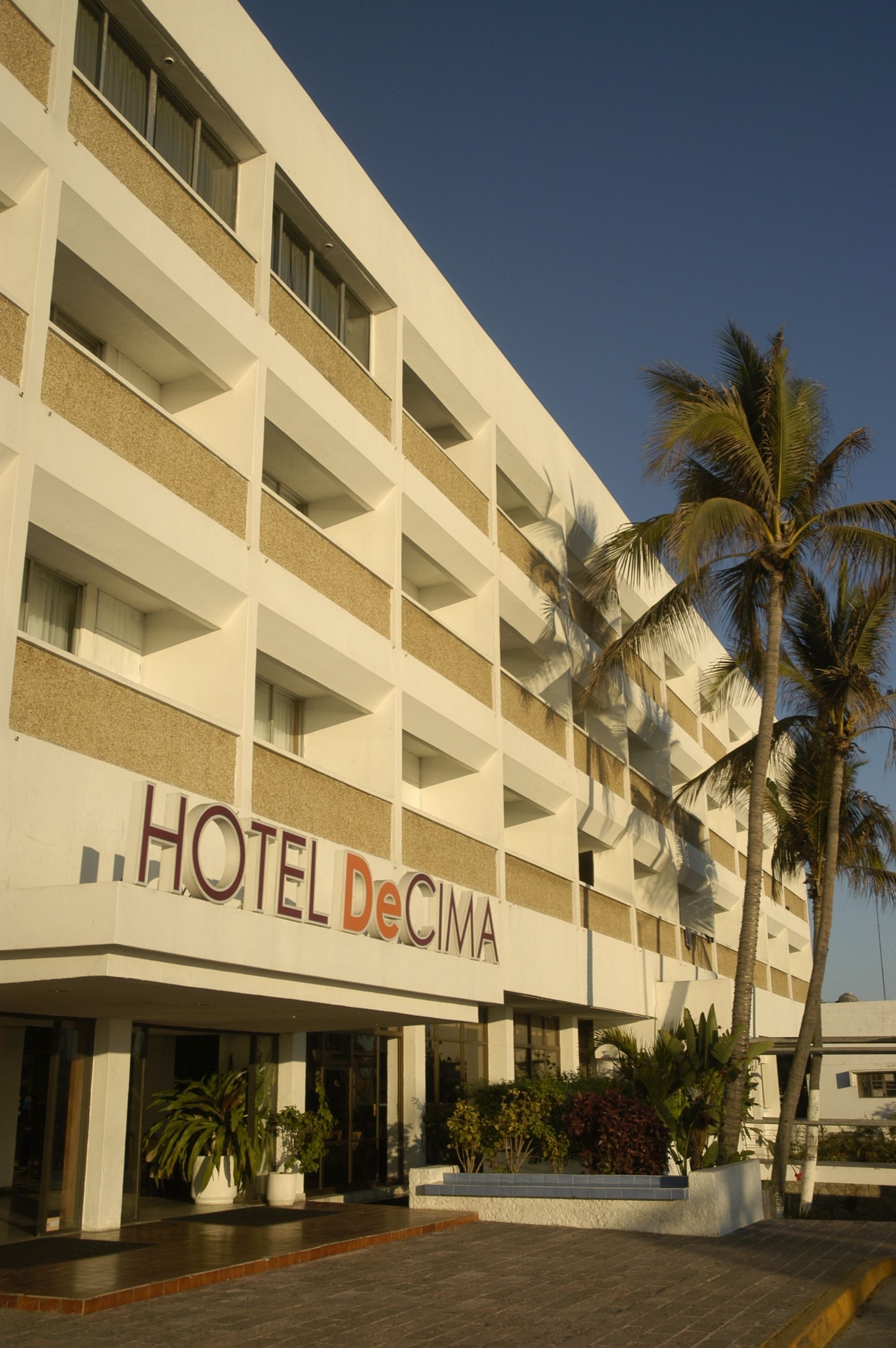 Hotel De Cima: Precios, promociones y comentarios | Expedia.mx