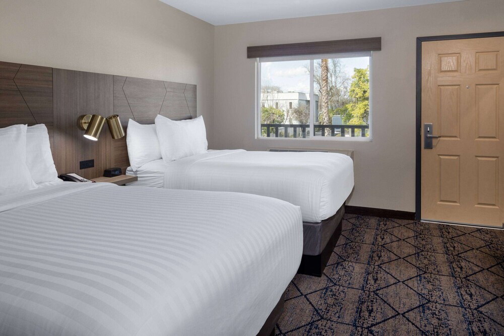 Ramada by Wyndham Modesto Yosemite Area in Modesto | Best Rates & Deals ...