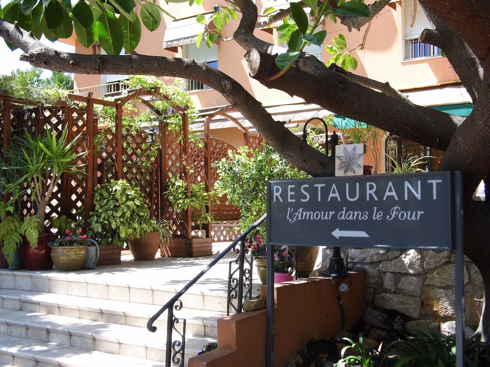 Anis Hotel: 2019 Room Prices $57, Deals & Reviews | Expedia