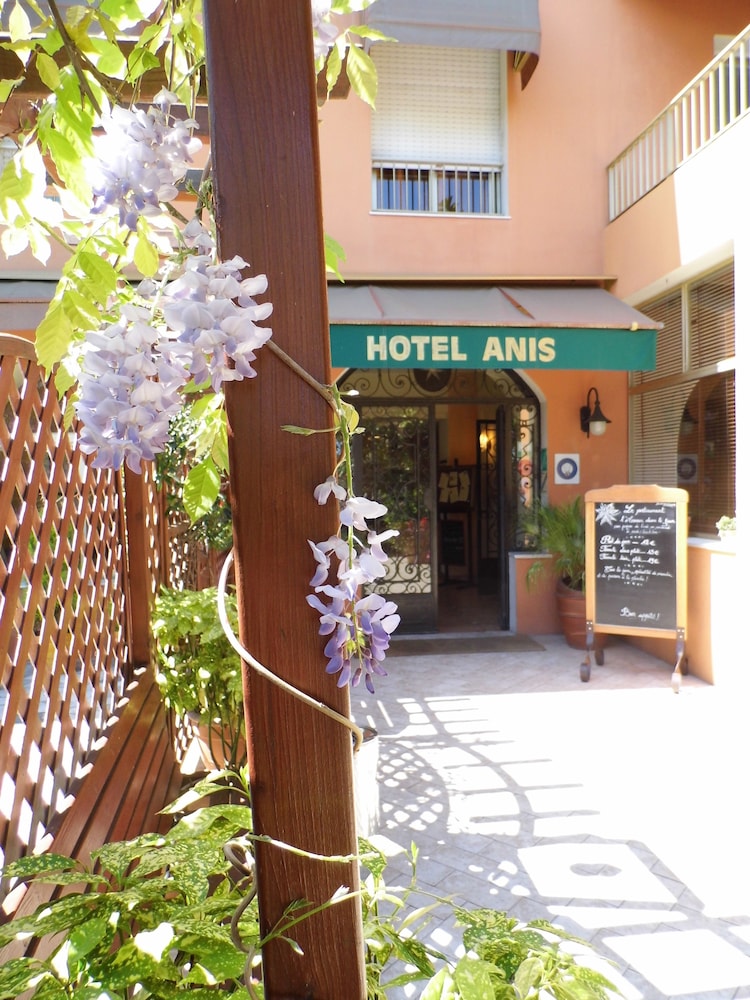 Anis Hotel: 2019 Room Prices $57, Deals & Reviews | Expedia