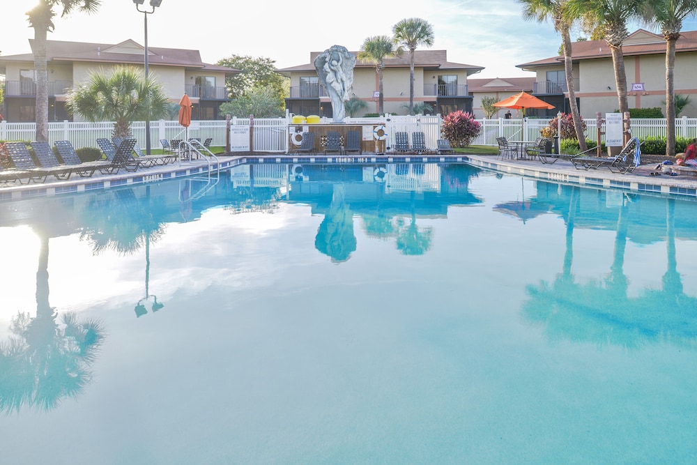 Room Deals for Hilton Vacation Club Aqua Sol Orlando West, Orlando ...