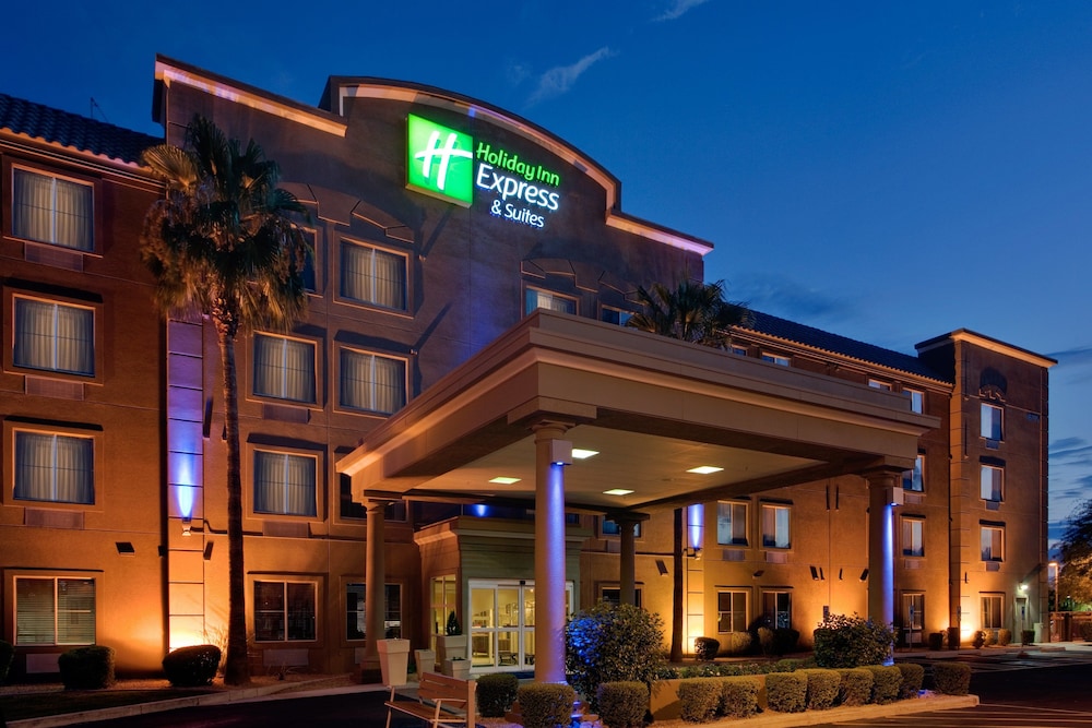 Holiday Inn Express Hotel & Suites PEORIA NORTH - GLENDALE, an IHG ...