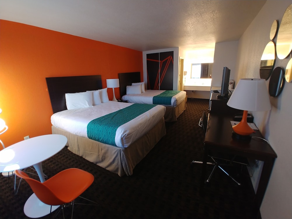 Howard Johnson by Wyndham Modesto Ceres in Modesto | Best Rates & Deals ...