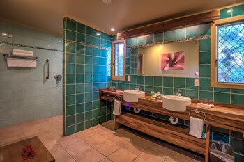 The Rarotongan Beach Resort & Lagoonarium Deals & Reviews (Rarotonga ...