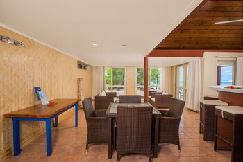 The Rarotongan Beach Resort & Lagoonarium Deals & Reviews (Rarotonga ...