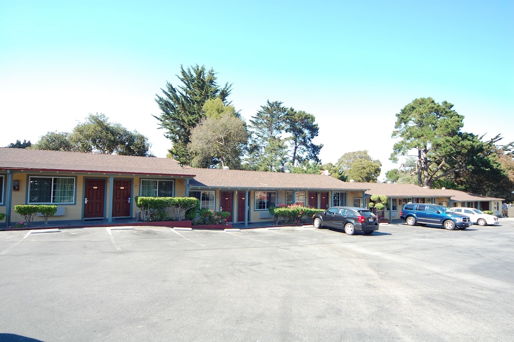 Monterey Surf Inn in Monterey | Best Rates & Deals on Orbitz