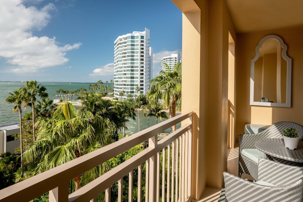 Top 10 Beach Resorts In Sarasota, Florida | Trip101