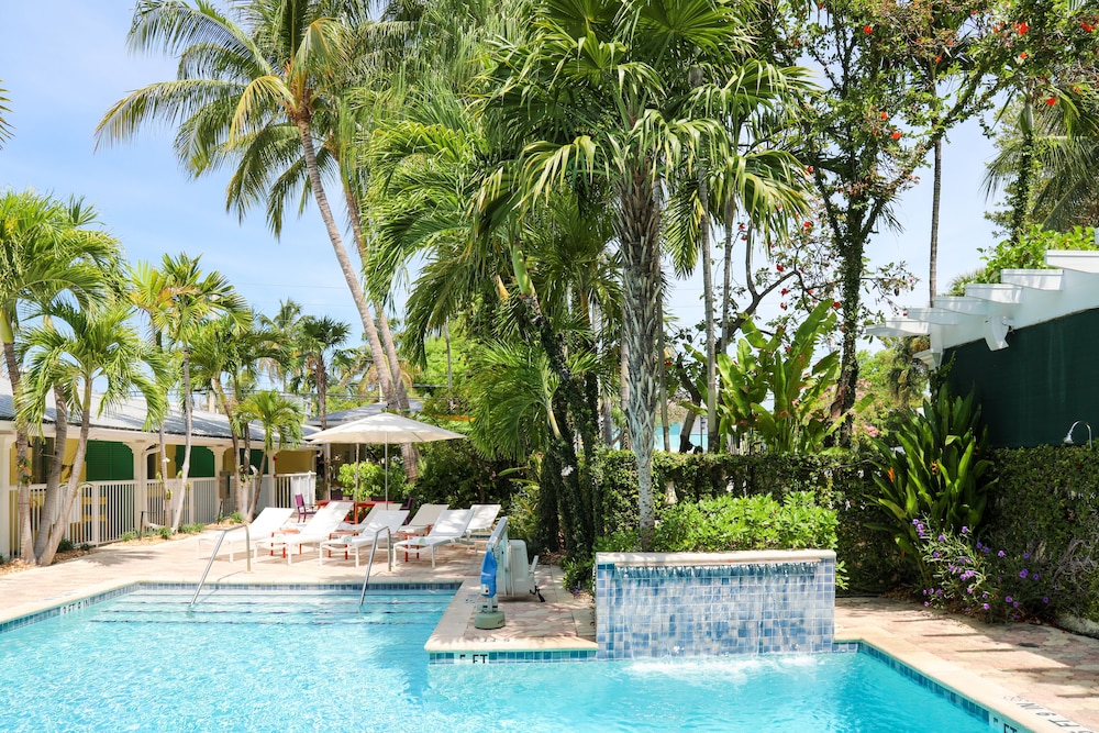 Almond Tree Inn Hotel - Adults Only in Key West | Best Rates & Deals on ...