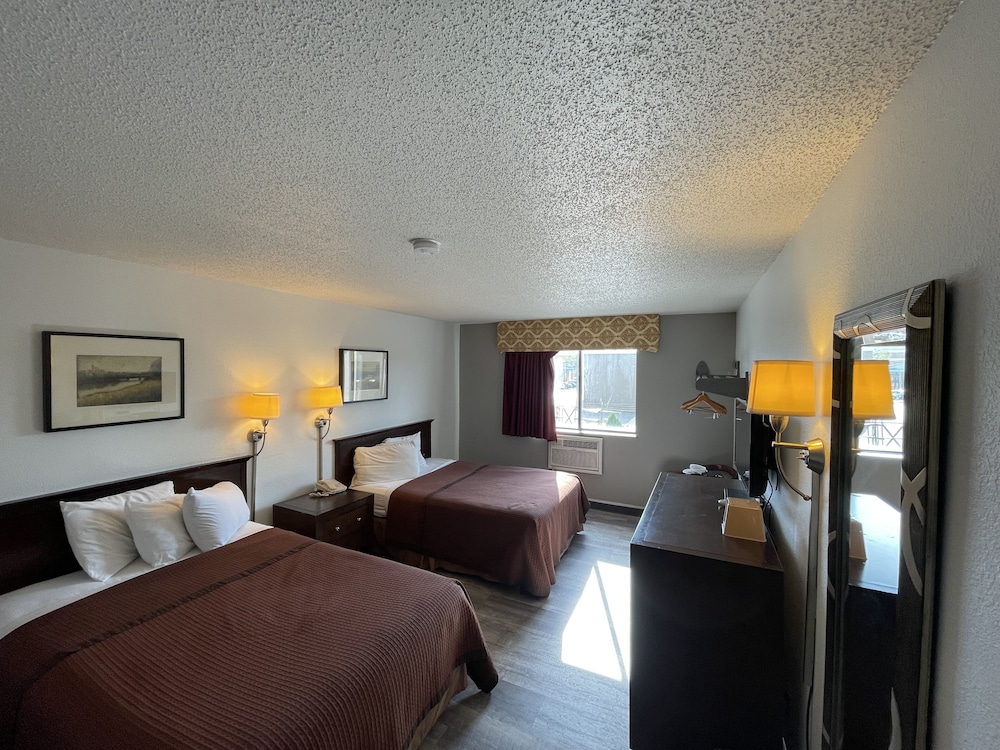 Magnuson Hotel Fort Wayne North – Coliseum in Fort Wayne | Best Rates ...