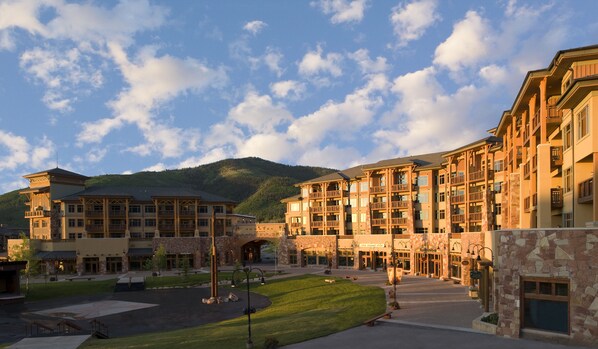 Sundial Lodge, Park City - Canyons Village in Park City, UT | Expedia
