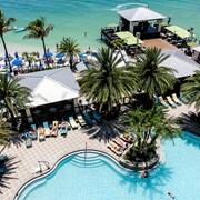 Shephard's Beach Resort in St. Petersburg - Clearwater, FL | Expedia
