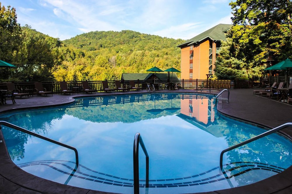 Westgate Smoky Mountain Resort & Water Park in Gatlinburg | Best Rates ...