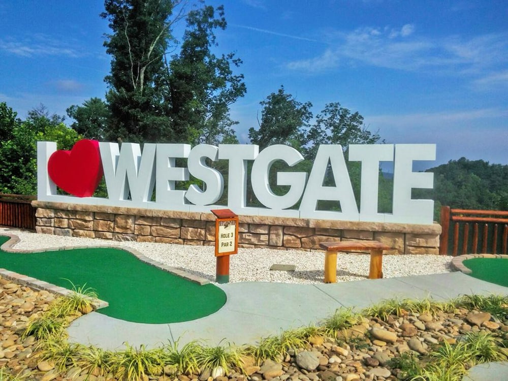 Westgate Smoky Mountain Resort & Water Park in Gatlinburg | Best Rates ...