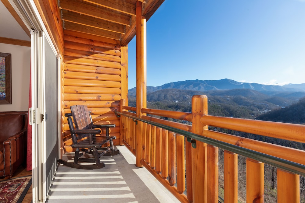 Westgate Smoky Mountain Resort & Water Park in Gatlinburg | Best Rates ...