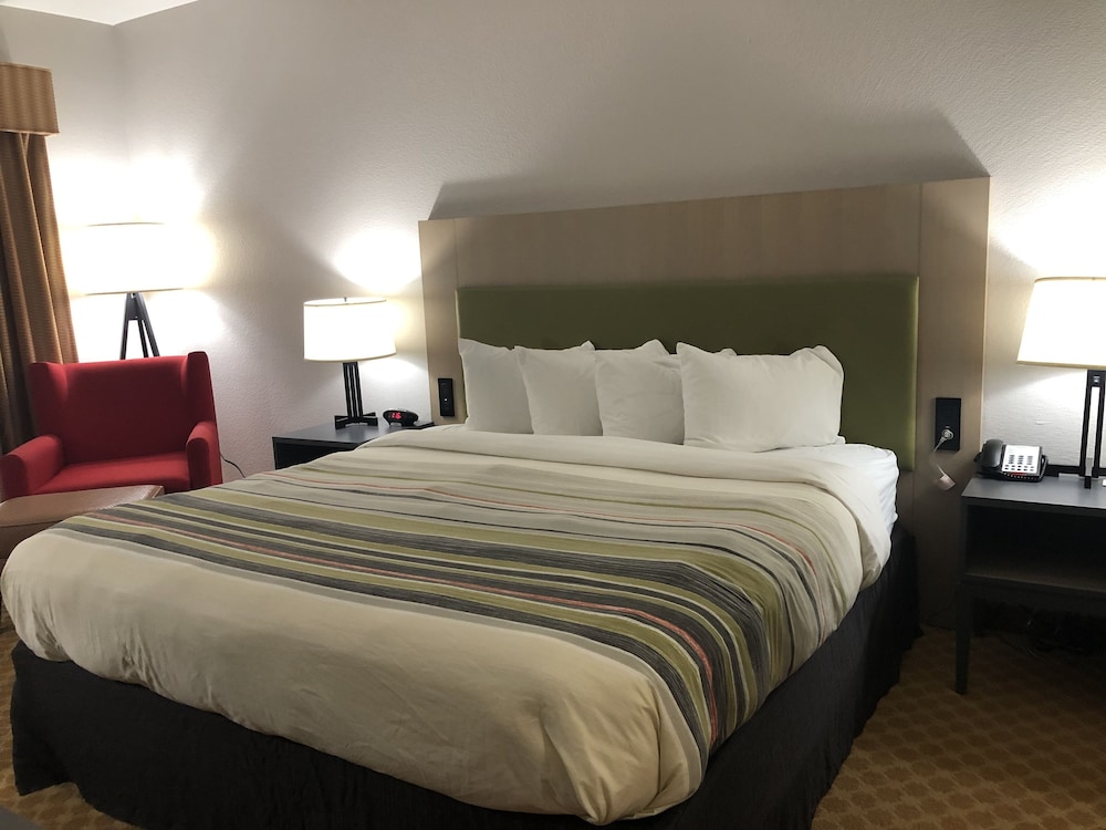 Country Inn & Suites by Radisson, Topeka West, KS in Topeka | Best ...
