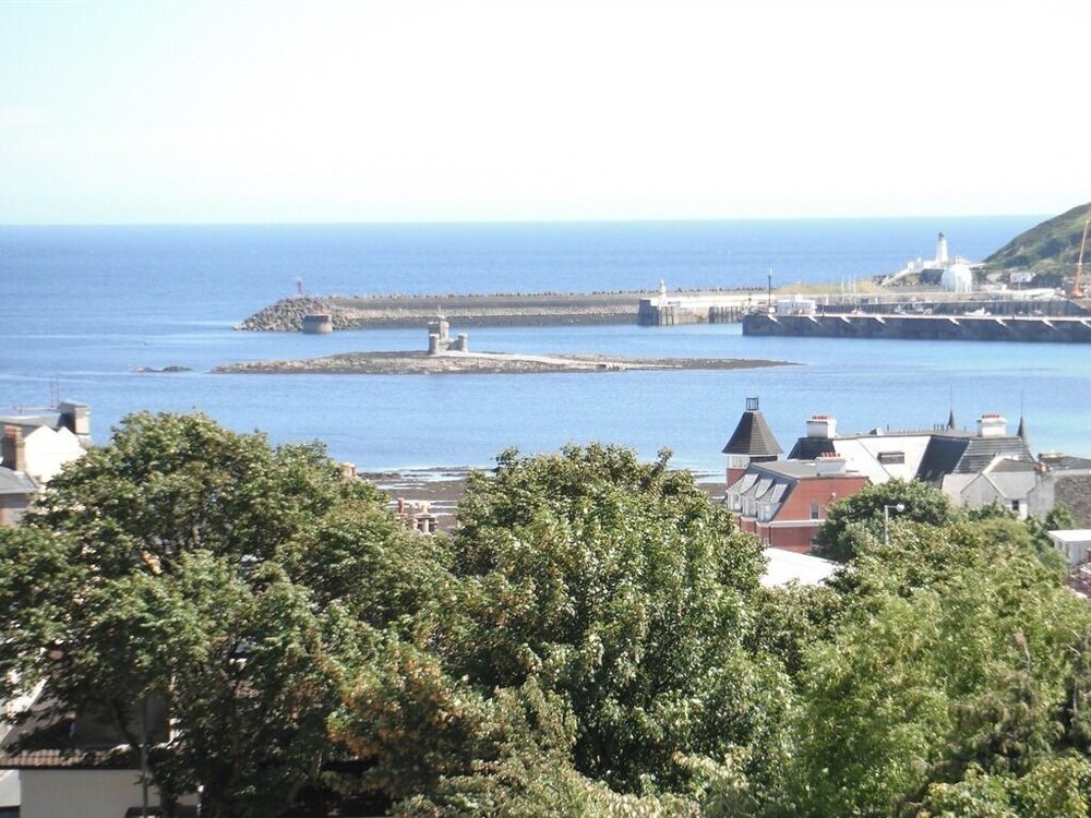 Arrandale House in Douglas | Best Rates & Deals on Orbitz