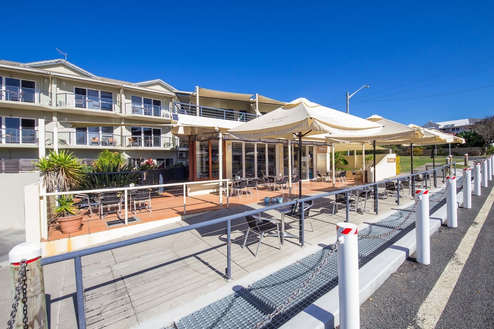 Yamba Beach Motel Deals & Reviews (Yamba, AUS) | Wotif