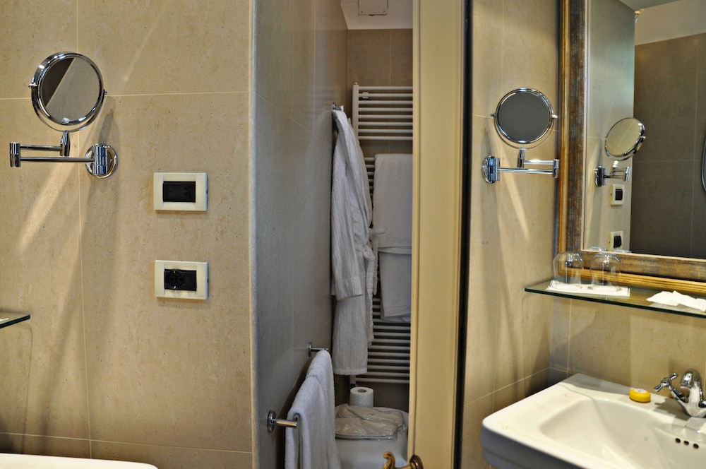 Hotel Villa Condulmer in Venice | Best Rates & Deals on Orbitz