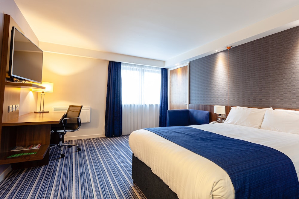 Holiday Inn Express Edinburgh Airport, an IHG Hotel in Edinburgh | Best ...