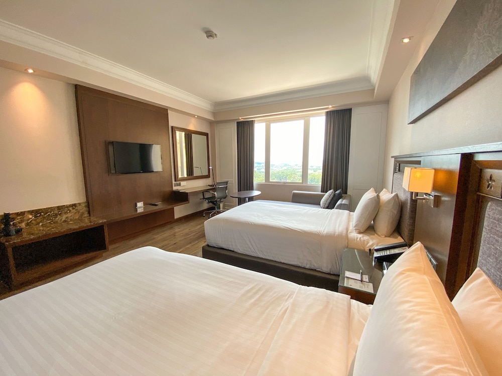 Putrajaya Marriott Hotel in Kuala Lumpur | Best Rates & Deals on Orbitz