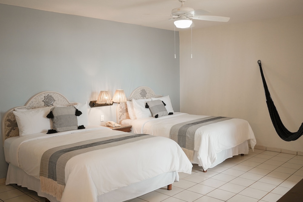 Room Deals for Reef Yucatan Hotel and Convention Center All Inclusive ...