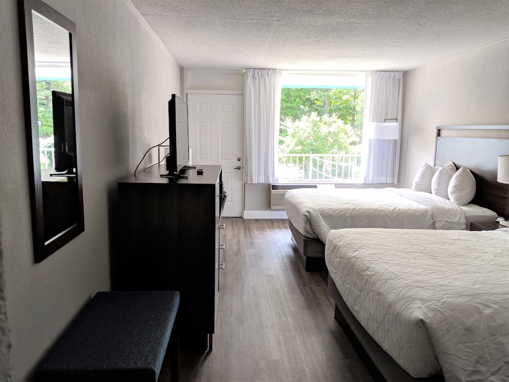 Lakefront Terrace Resort, Lake George: Room Prices & Reviews | Travelocity