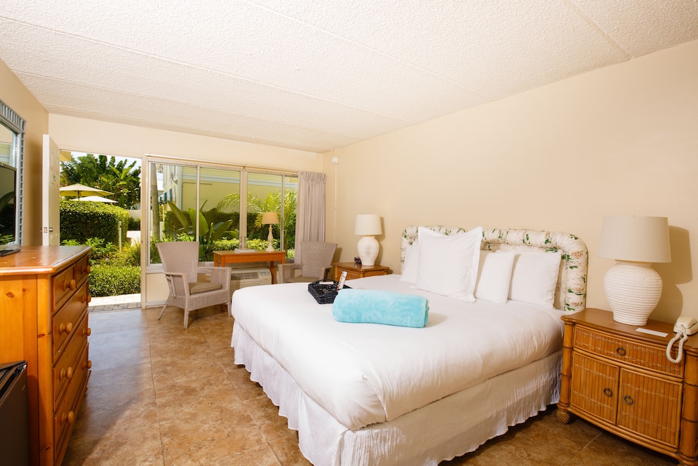 Naples Garden Inn, Naples: $121 Room Prices & Reviews | Travelocity