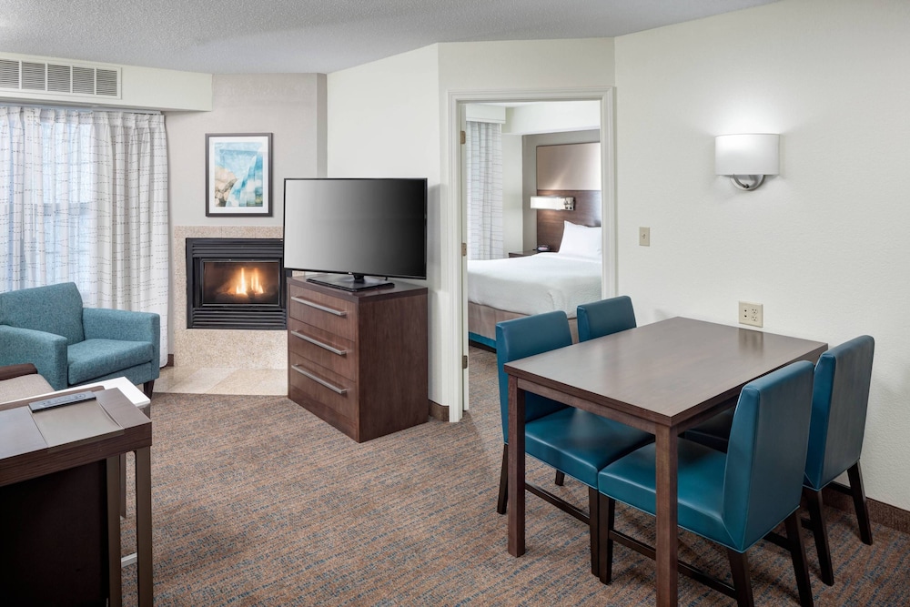 Residence Inn by Marriott Kansas City Country Club Plaza in Kansas City ...