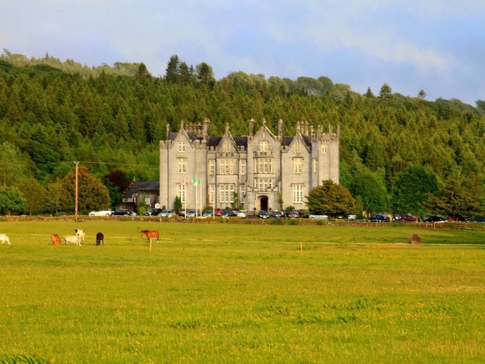 Kinnitty Castle Hotel, Kinnitty: 2020 Room Prices & Reviews | Travelocity