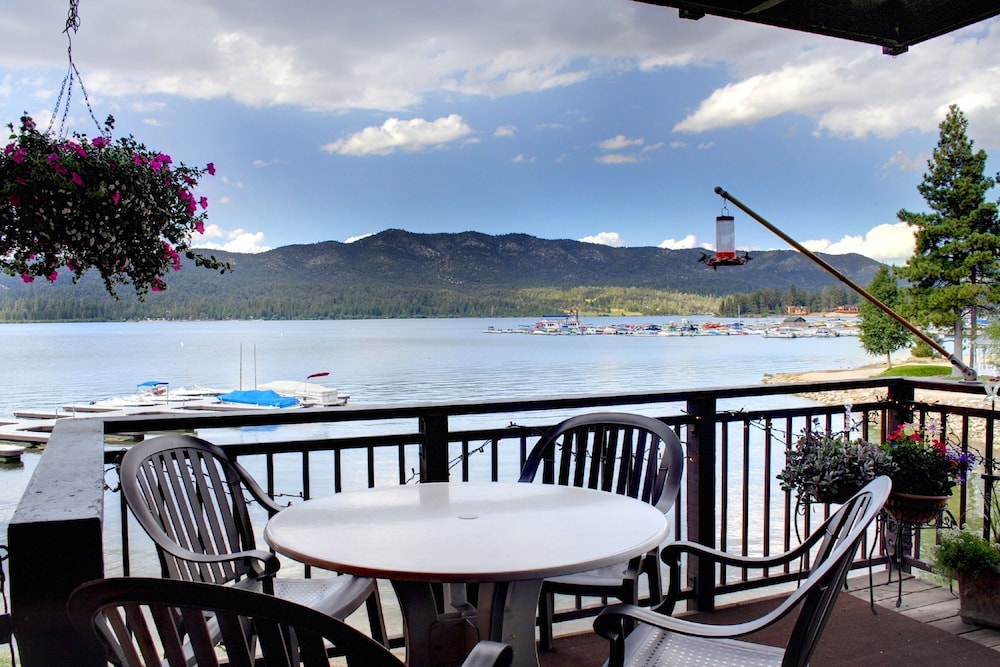 Hotel Marina Riviera in Big Bear Lake | Best Rates & Deals on Orbitz