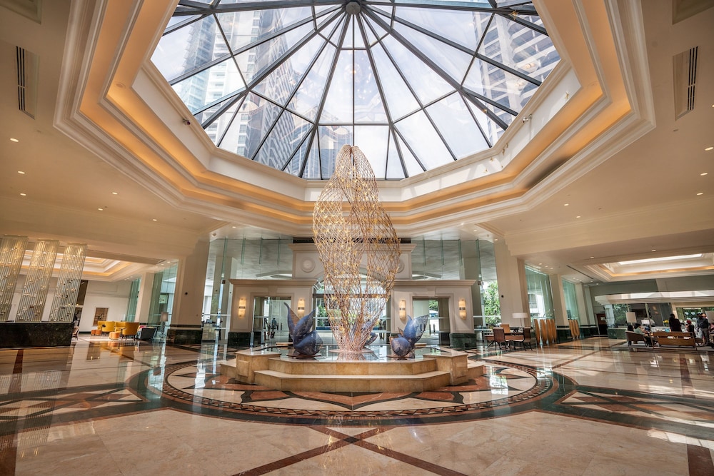 Cinnamon Grand Colombo in Colombo | Best Rates & Deals on Orbitz