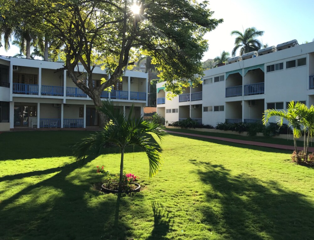 Toby's Resort, Montego Bay: $98 Room Prices & Reviews | Travelocity