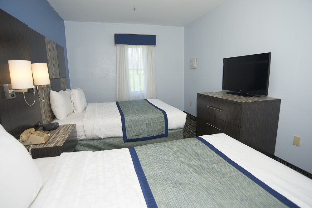 Sandwich Lodge & Resort in Sandwich | Best Rates & Deals on Orbitz