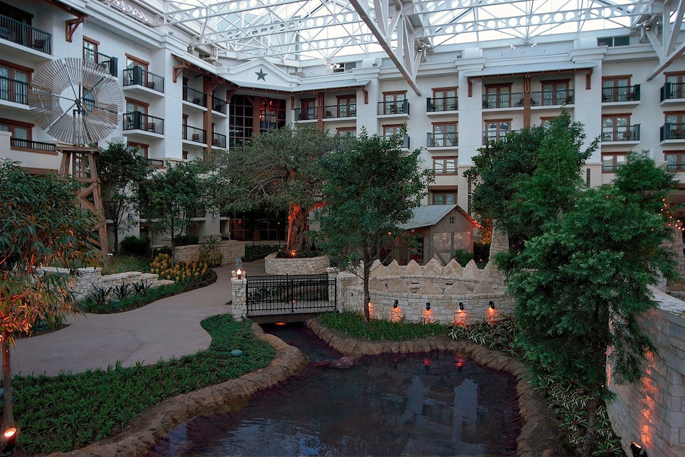 Gaylord Texan Resort & Convention Center in Dallas | Best Rates & Deals ...