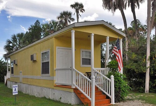 Crystal Isles RV Resort in Crystal River | Best Rates & Deals on Orbitz