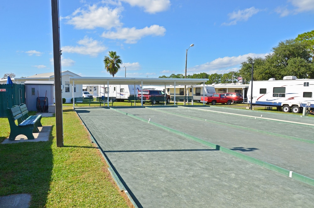 Southern Palms RV Campground Resort in Eustis | Best Rates & Deals on ...