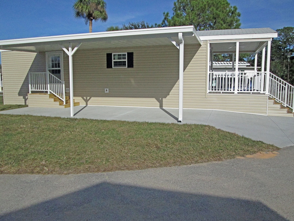 Southern Palms RV Campground Resort in Eustis | Best Rates & Deals on ...