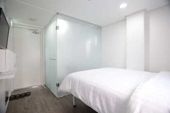 K-POP Hotel Seoul Tower, Seoul: $26 Room Prices & Reviews | Travelocity