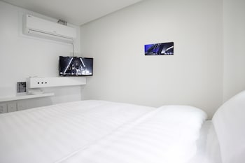 K-POP Hotel Seoul Tower, Seoul: $26 Room Prices & Reviews | Travelocity