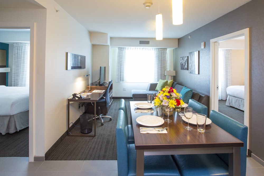 Residence Inn New York The Bronx At Metro Center Atrium in New York ...