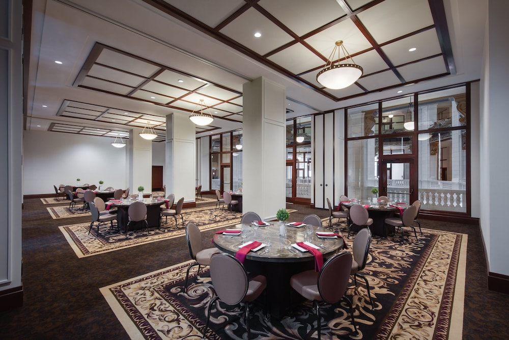 Aloft Detroit at The David Whitney, a Marriott Hotel in Detroit | Best ...