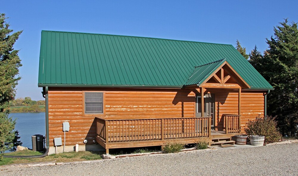 Acorns Resort in Milford | Best Rates & Deals on Orbitz