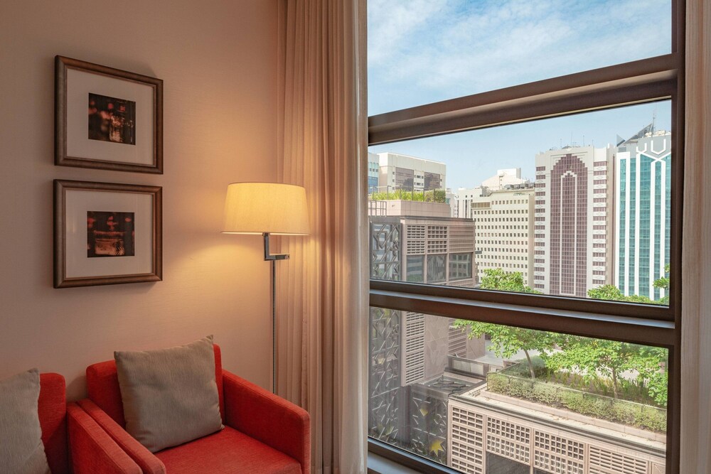 Courtyard by Marriott World Trade Center Abu Dhabi: AU$145 Deals ...