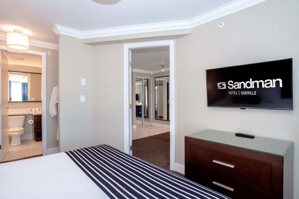 Sandman Hotel Oakville: AU$145 Deals & Reviews (Toronto, CAN) | Wotif