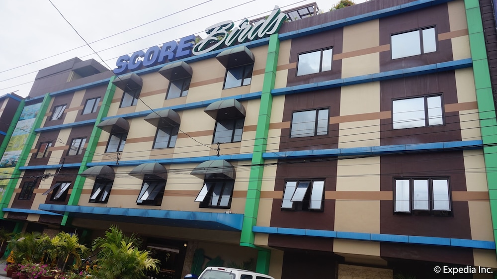 Score Birds Hotel in Angeles City | Best Rates & Deals on Orbitz