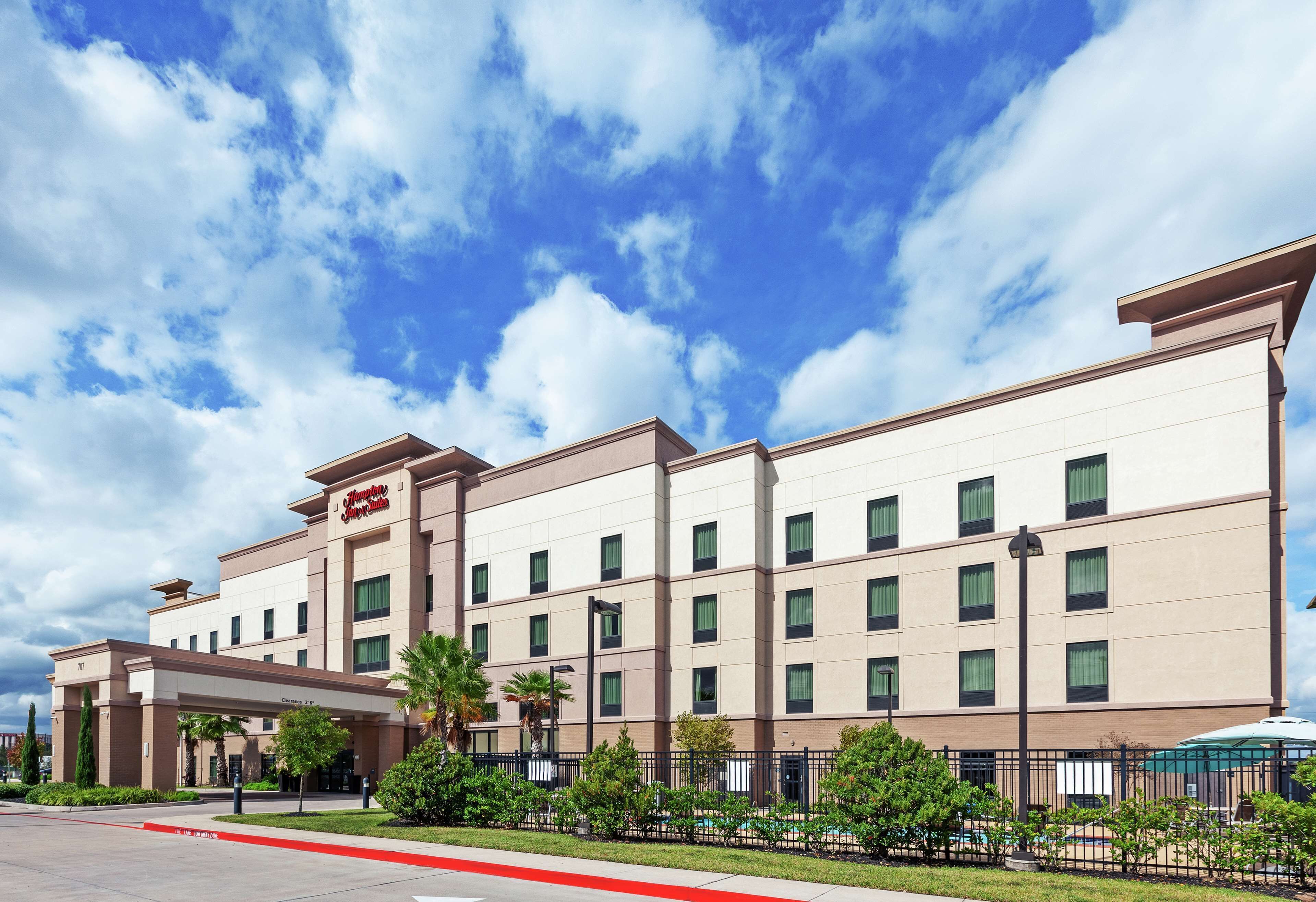 Hampton Inn Houston/Humble-Airport Area, TX Reviews, Deals & Photos ...