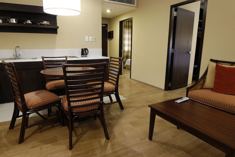 Summit Ridge Tagaytay in Tagaytay | Best Rates & Deals on Orbitz