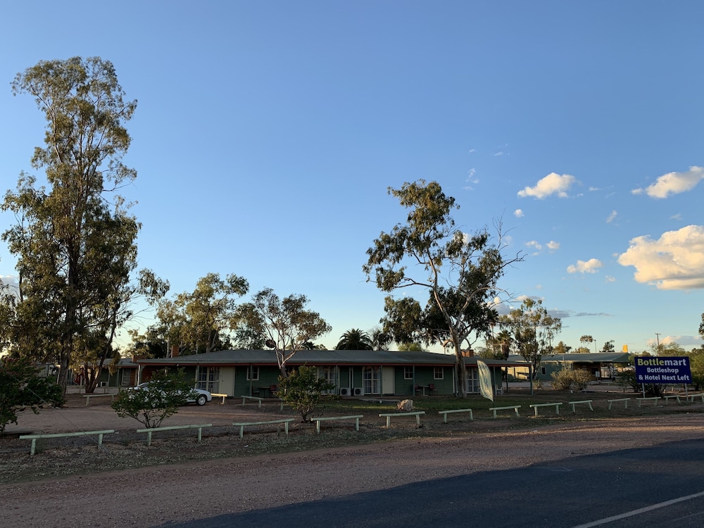 Lightning Ridge Outback Resort & Caravan Park: AU$175 Deals & Reviews ...